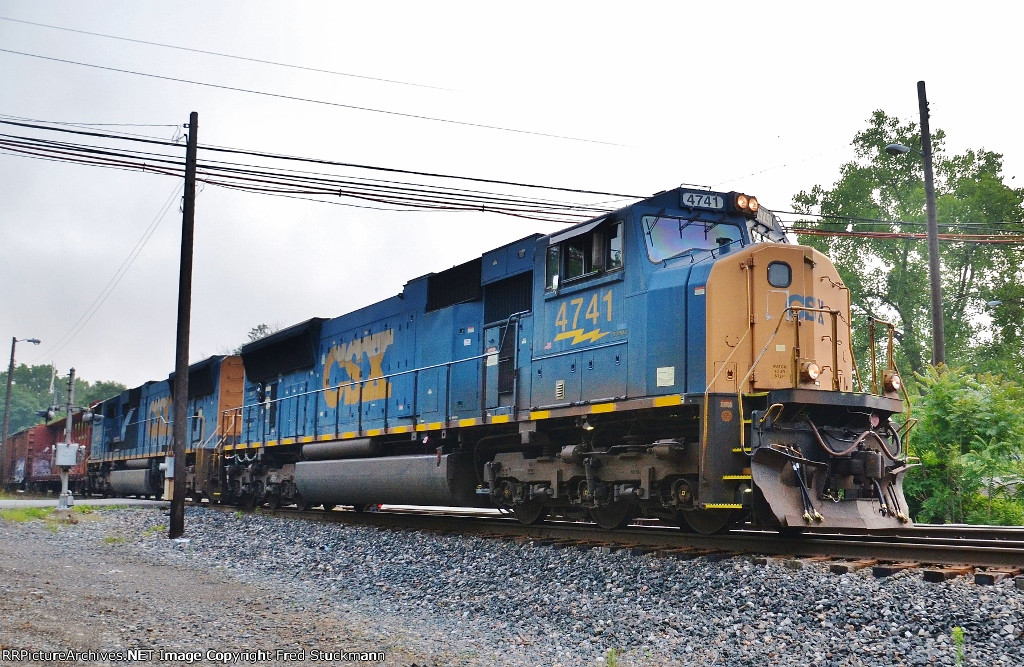 CSX 4741 west.